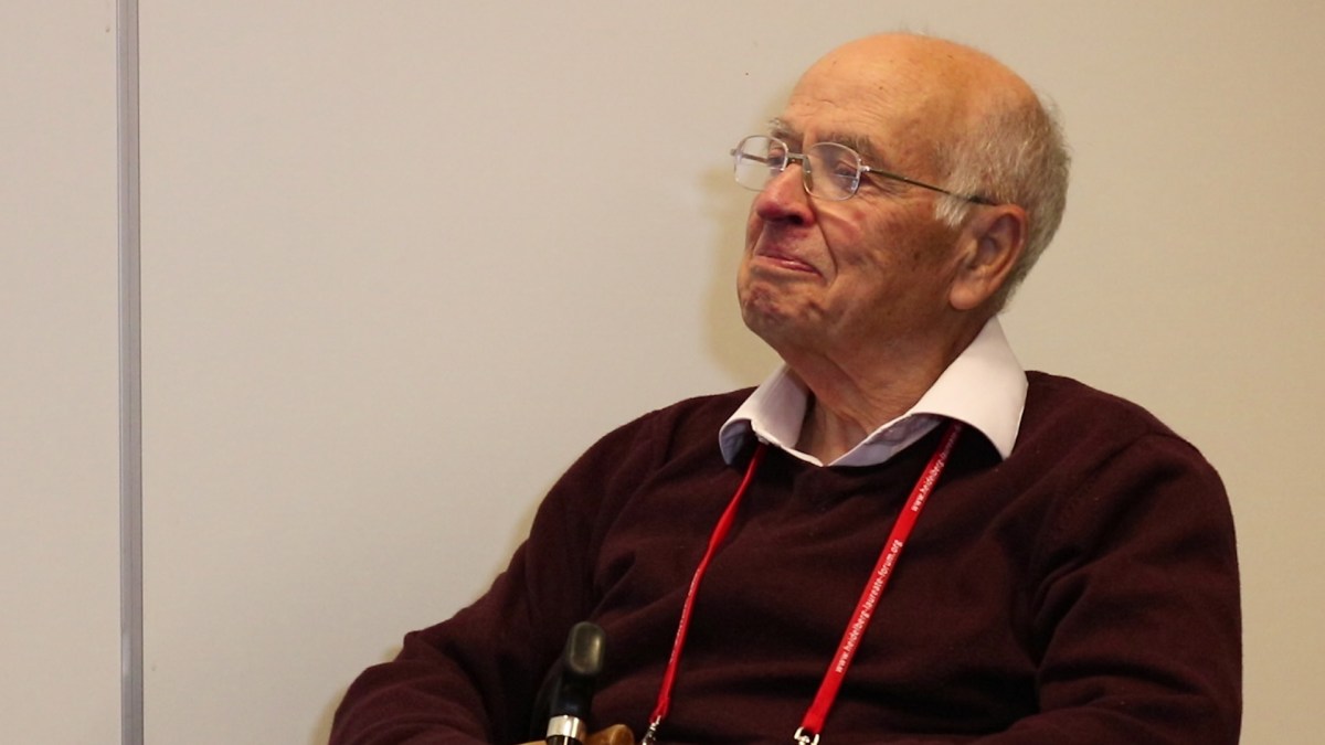 Interviews – TOM ROCKS MATHS