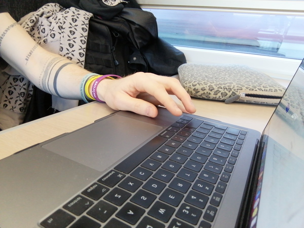 What’s your type? The Maths behind the ‘Qwerty’ Keyboard – TOM ROCKS MATHS